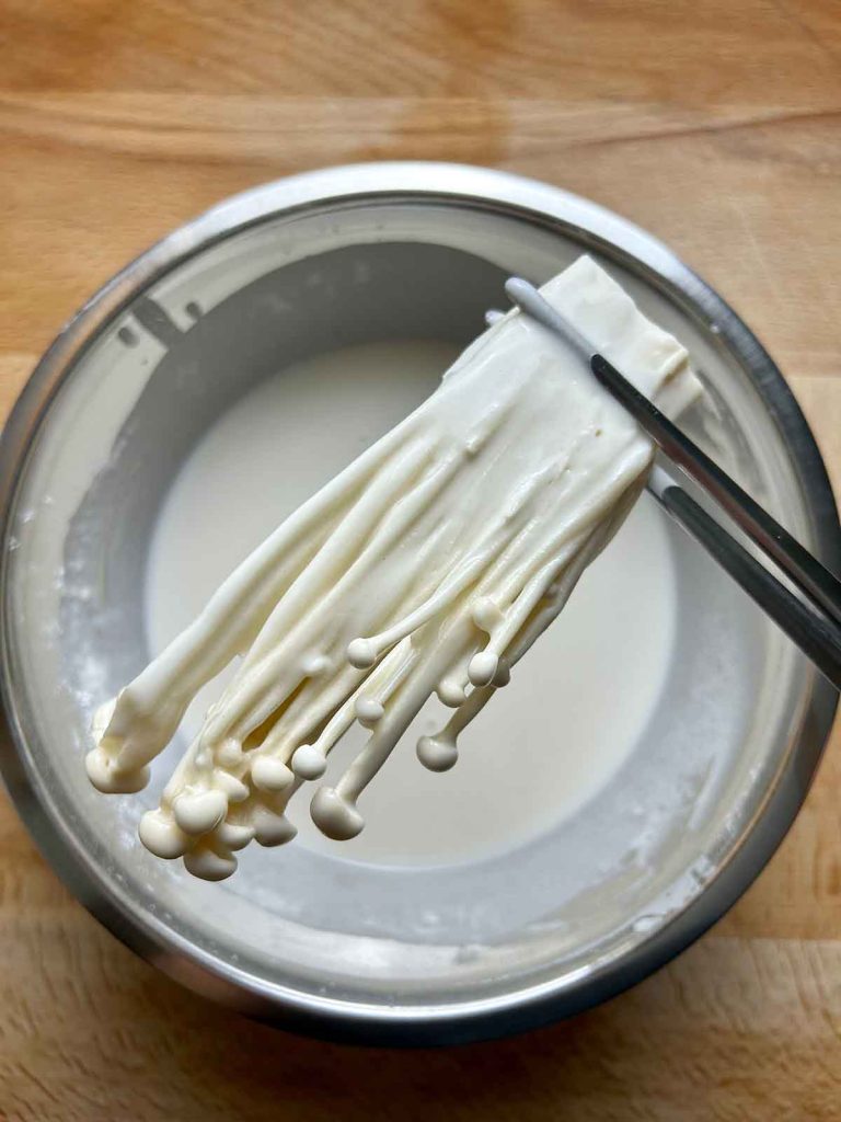 Fried Enoki Mushrooms